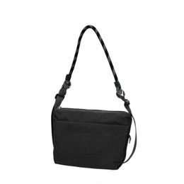 GIAN MARCO VENTURI Schultertasche Women