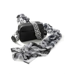 Handtasche mit Schal