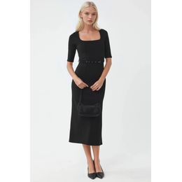 G&uuml;rtel-Midikleid mit quadratischem Kragen