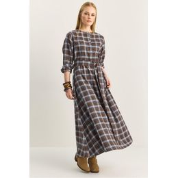 Karierte Midi-Kleid mit G&uuml;rtel