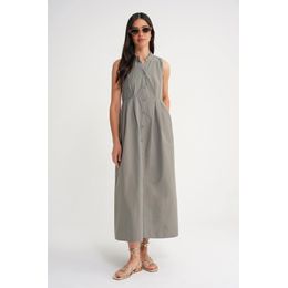 Gekn&ouml;pfter Tippet-Kragen-Maxi-Kleid