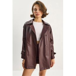 Doppelreihiger Trenchcoat aus Kunstleder