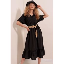 Texturiertes Midikleid mit G&uuml;rtel und Hemdkragen