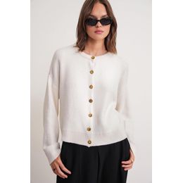 Knopfrippstrickjacke