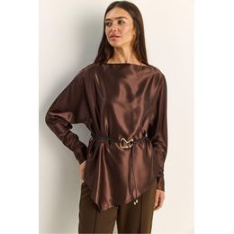 G&uuml;rtel-Hosenbluse aus Satin mit Bootauschnitt