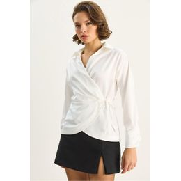 Satin V-Ausschnitt-Shirt mit Bindeband