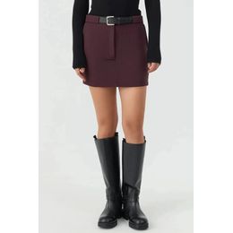 Hochtaillierte Mini-Shorts