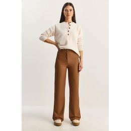 Hochtaillierte weite Kunstlederhose