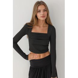 Ger&uuml;schtes Top