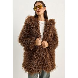 &Uuml;bergro&szlig;e Kapuzenjacke aus Kunstfell