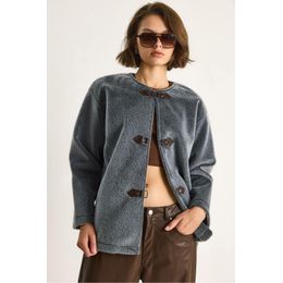Strukturierter Gabardine-Mantel mit Knopfleiste und Jackenkragen