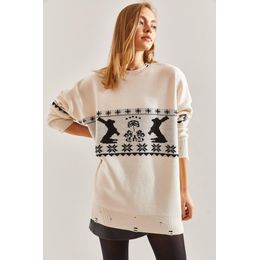 Langer, &uuml;bergro&szlig;er gemusterter Strickpullover mit Rundhalsausschnitt