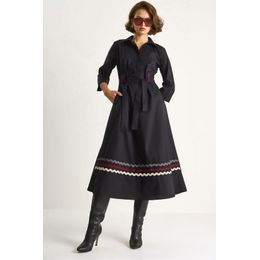 Gesticktes Midi-Kleid