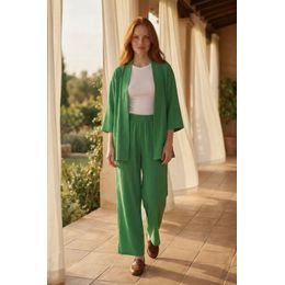 Lang&auml;rmlige Bluse & Mittelhohe Weite Hosen-Set