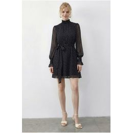 Polka-Dot-Halb-Turtleneck-Minikleid mit G&uuml;rtel