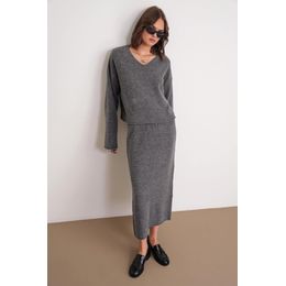 V-Ausschnitt Strickpullover und -rock Set