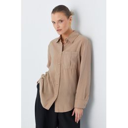 Legeres Hemd mit Tasche