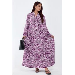 Bequemes gemustertes Maxikleid