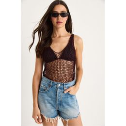 Strickbluse mit Rundhalsausschnitt und Netzdetails