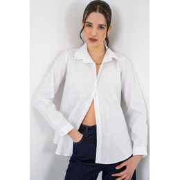 &Uuml;bergro&szlig;es gestreiftes Button-Up Hemd