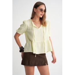 Strukturierte Musselin Rundhalsbluse mit Bindungsdetails