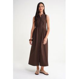 Buttoned Tippet-Kragen Maxikleid
