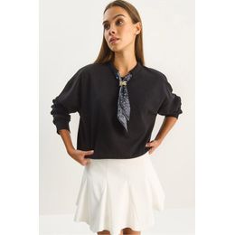 Klassisches Rippen-Sweatshirt mit Schal-Accessoire-Detail