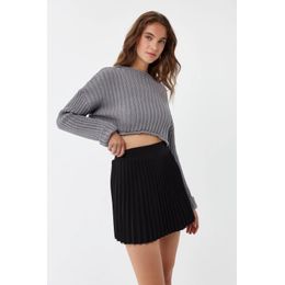 Enganliegender Crewneck-Cropped-Pullover