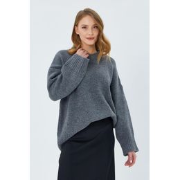 &Uuml;bergro&szlig;er Strukturstrickpullover mit Rundhalsausschnitt