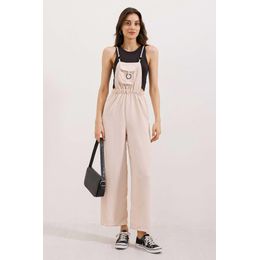 L&auml;ssig geschnittene lange Denim-Latzhose mit Tasche