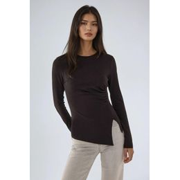 Asymmetrisches Langarmshirt mit Rundhalsausschnitt