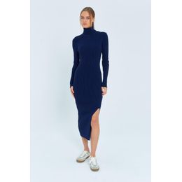 Halsw&auml;rmer Midi Strickkleid mit Schlitz