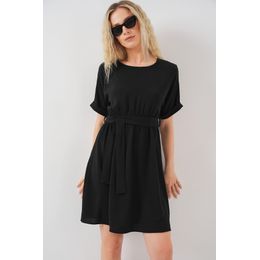 Mini-Kleid mit Schleife