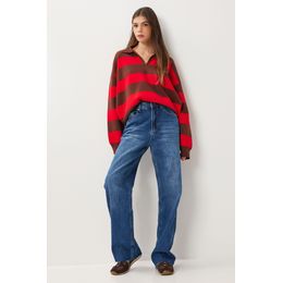 Hoch geschnittene gerade Jeans