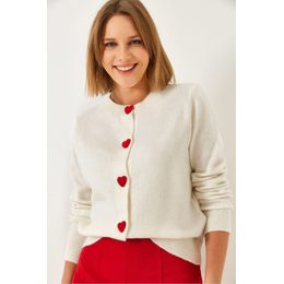 Herz-kn&ouml;pfte Strickjacke