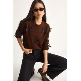 Pullover mit Schleifendetails und Rundhalsausschnitt