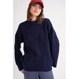 &Uuml;bergro&szlig;er gerippter Strickpullover mit Rundhalsausschnitt