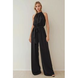 Weit geschnittener Jumpsuit mit Halterneck