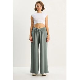 Bogenf&ouml;rmige Taille Palazzo-Hosen