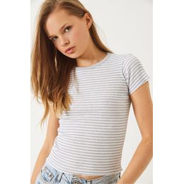 Gestreiftes Ripp-Crop-Top mit Rundhalsausschnitt