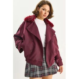 Trenchcoat mit Kunstfellkragen