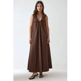 Maxikleid mit U-Ausschnitt
