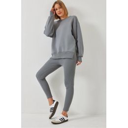 Strick-Knit Capri Aktiv-Set mit Rundhalsausschnitt
