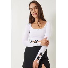 Slim Fit U-Ausschnitt-Bluse mit Schleifendetail