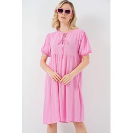 Midi-Kleid mit Schleifenverschluss