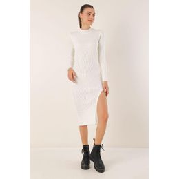 Strickkleid mit Rundhalsausschnitt