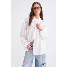 Oversize-Shirt mit Spitzenstickerei
