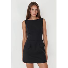 Mini-Kleid mit Klapptaschen und integrierten Shorts