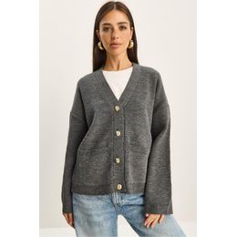 Dicker Rippstrick-V-Ausschnitt-Cardigan mit Knopfverschluss