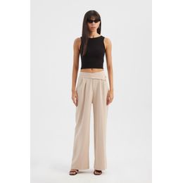 Rundes Halsbasic-Top